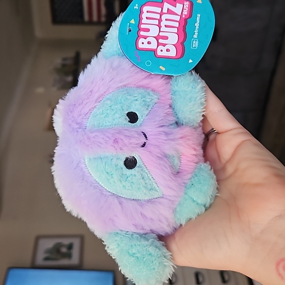 Russ | Toys | Nwt 5 Megs The Peace Sign Retrobumz Bum Bumz | Poshmark